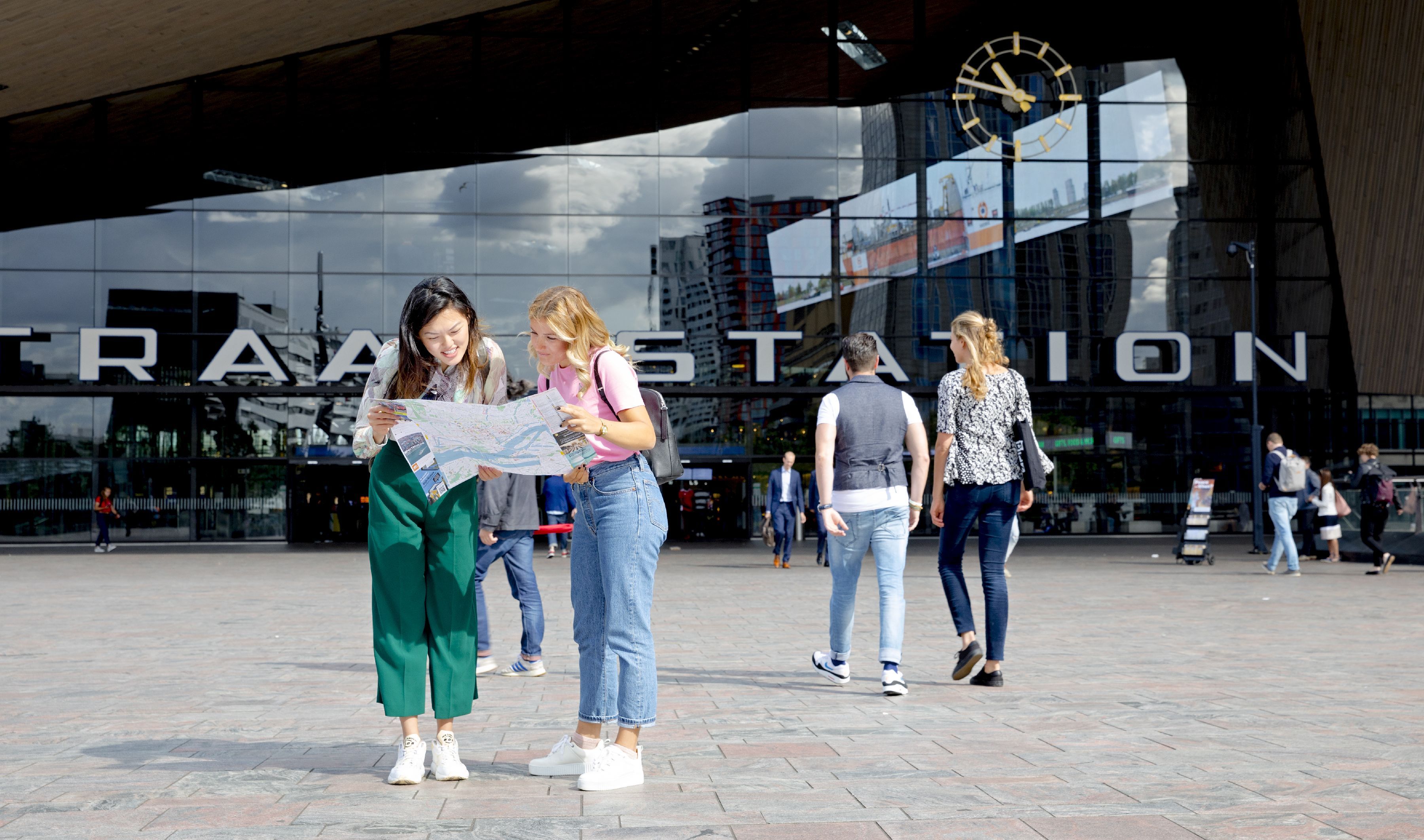 City Map Rotterdam: Detailed Tourist Guide & Navigation