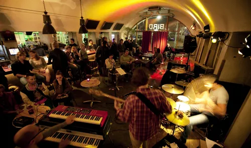 Rotterdam Pubs & Cocktail Bars: Top Taprooms & Mixology | Rotterdam ...